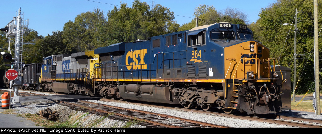 CSX 884 ES44AH and CSX 7391 X-CR 6272 XX-CR 746 bring a manifest south on CSX through ...